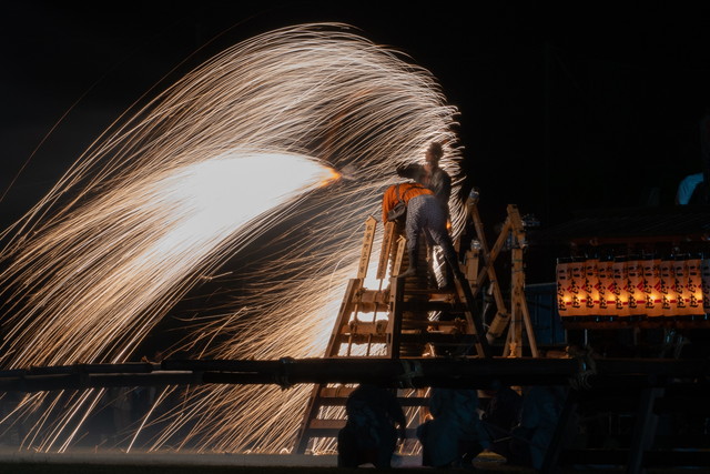 【静岡発バスツアー】第30回 豊橋炎の祭典＜豊橋手筒花火＞S席より鑑賞 日帰り